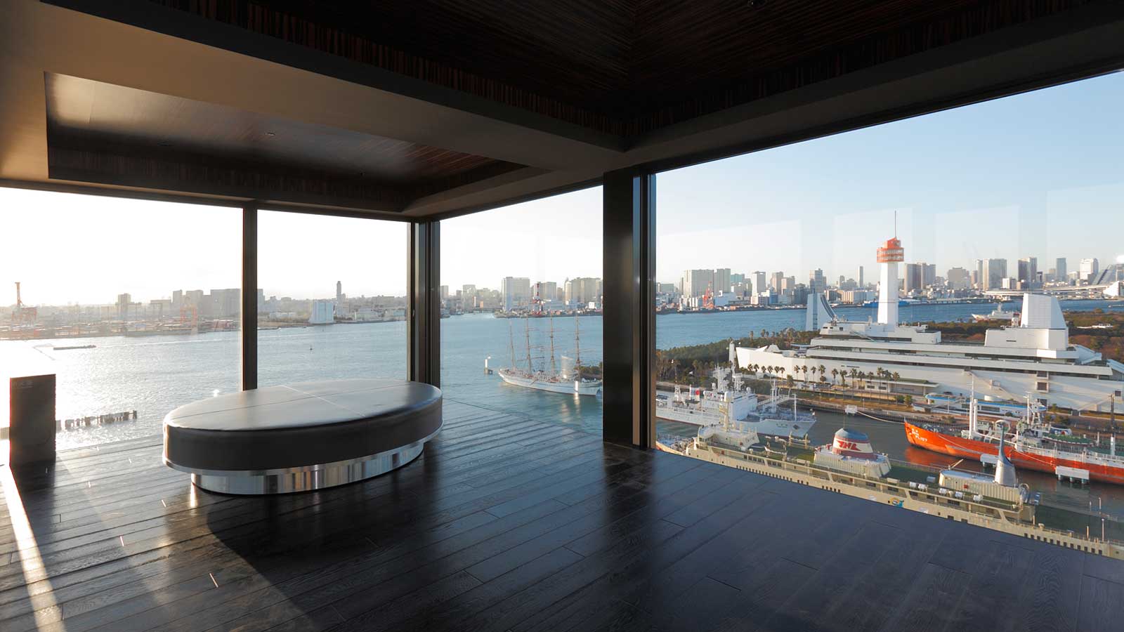 BAR｜the SOHO studios.